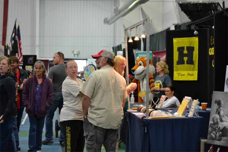 Indoor Commercial Vendors - McLeod County Fair